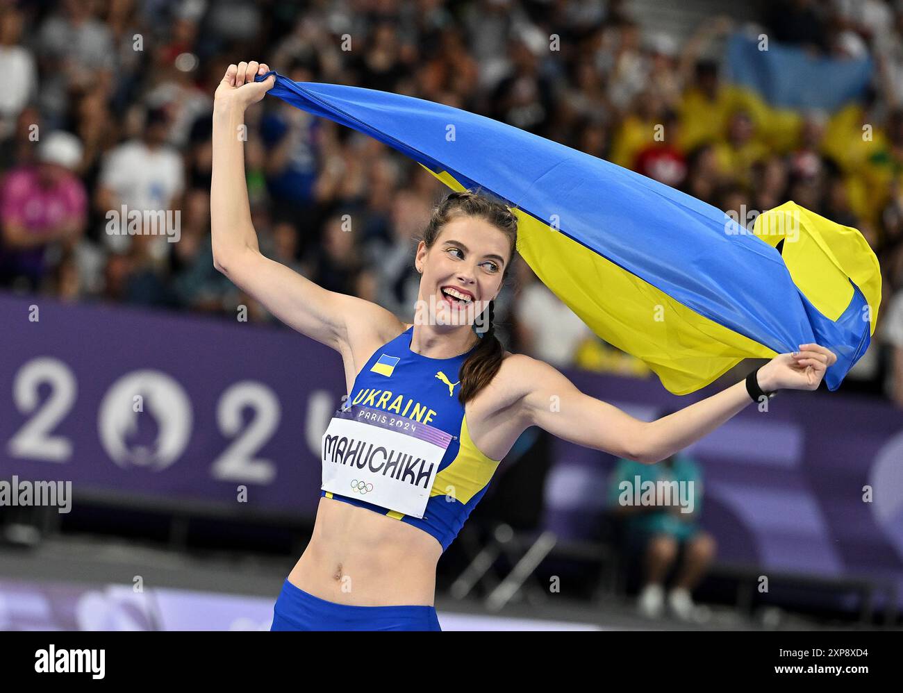 Paris, France. 4th Aug, 2024. Yaroslava Mahuchikh of Ukraine celebrates ...