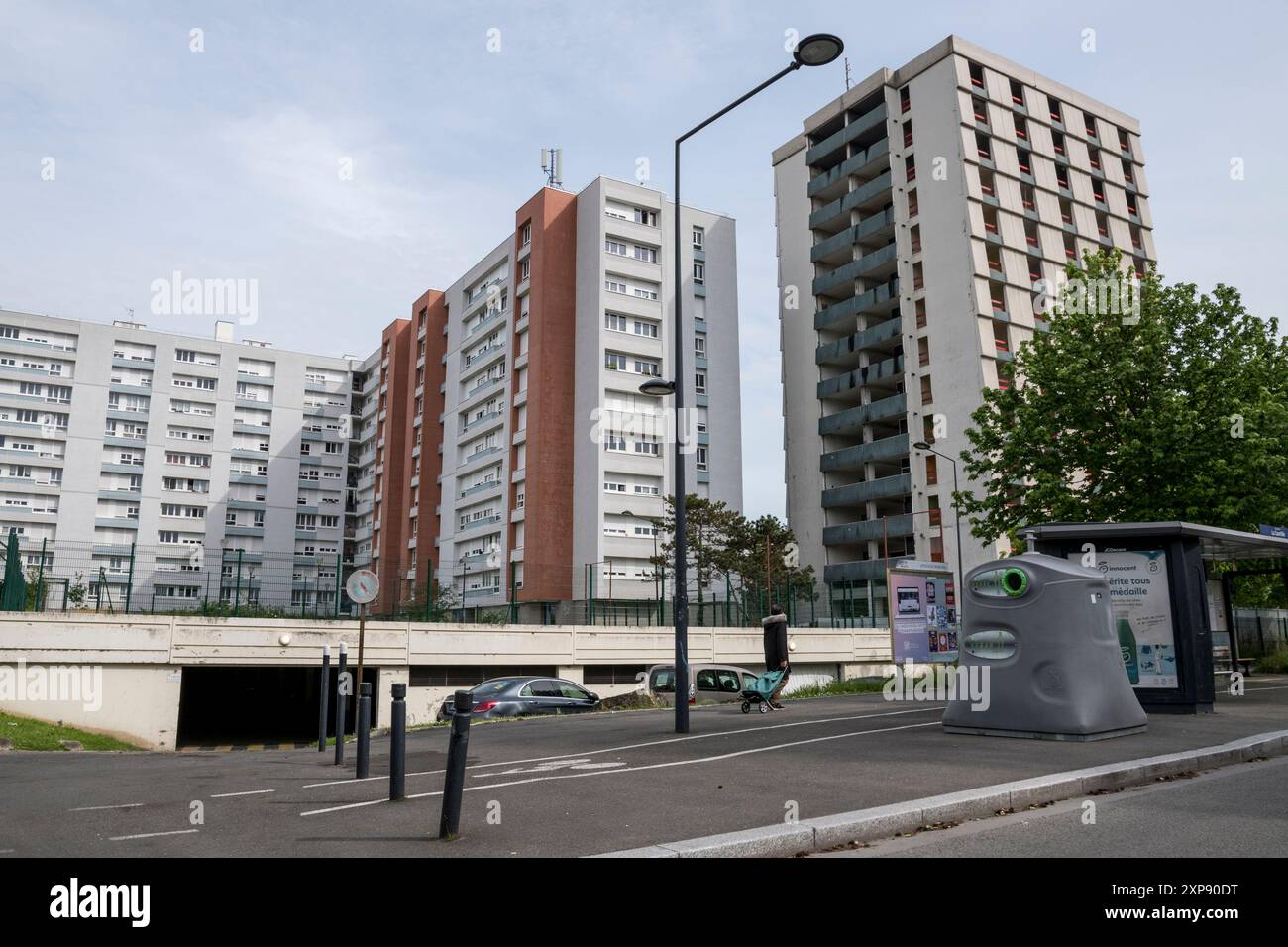 Paris,France.05-01-2024. Concrete appartment buildings in the suburbs ...