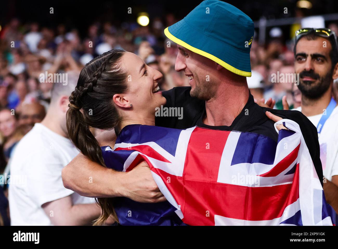 Paris, France, 4 August, 2024. Nicola Olyslagers of Australia kisses ...