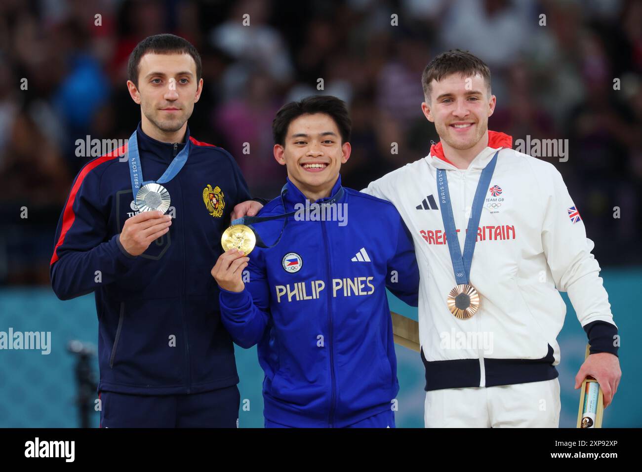 Paris, France. 4th Aug, 2024. (L-R) Artur Davtyan (ARM), Carlos Yulo ...