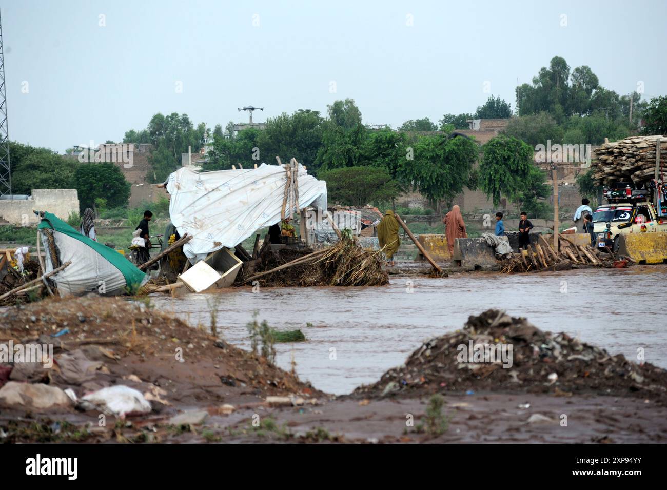 Peshawar, Peshawar, Pakistan. 4th Aug, 2024. Flash Floods Devastate in ...