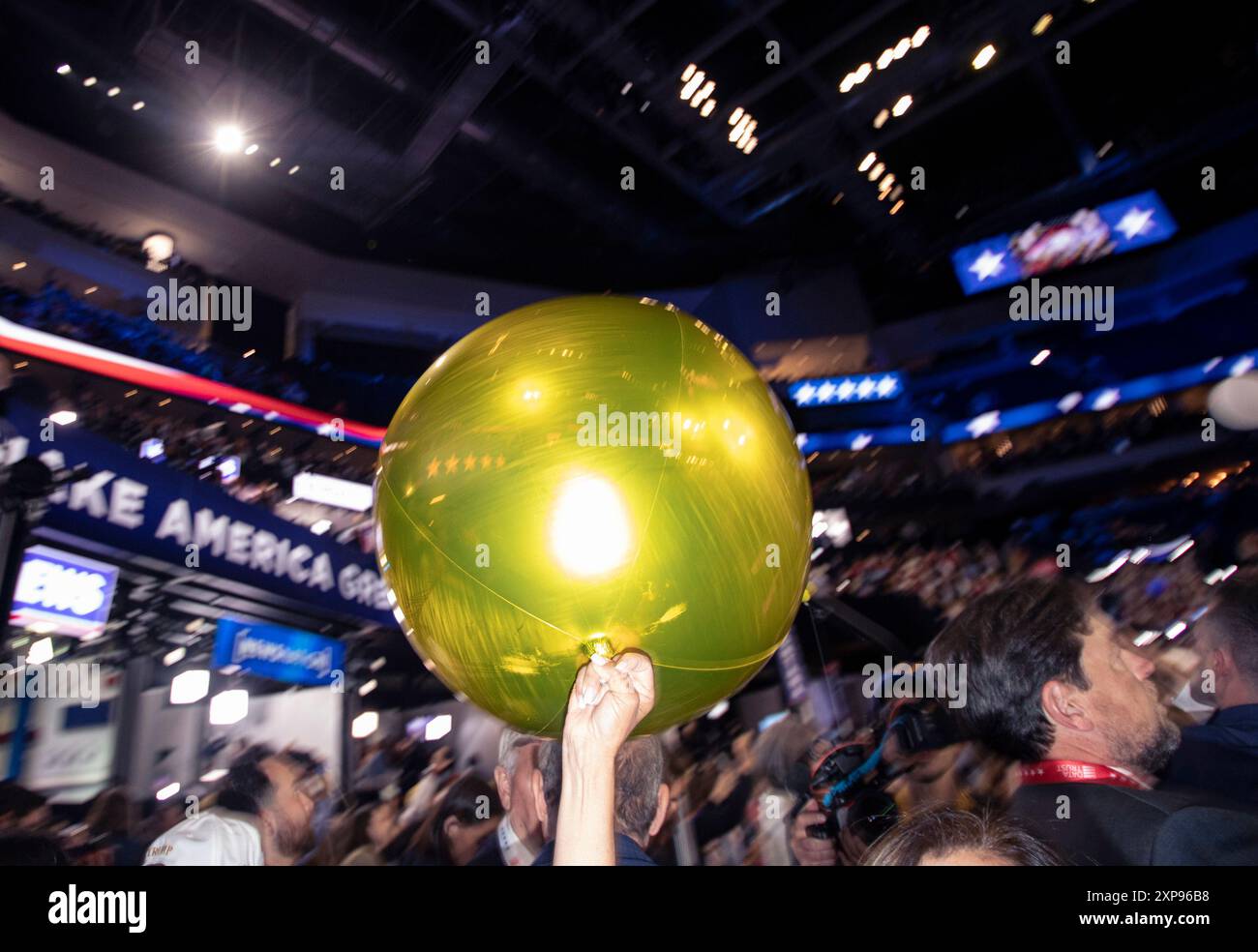 Delagates, supporters, guests, and politicians watch Donald Trump ...