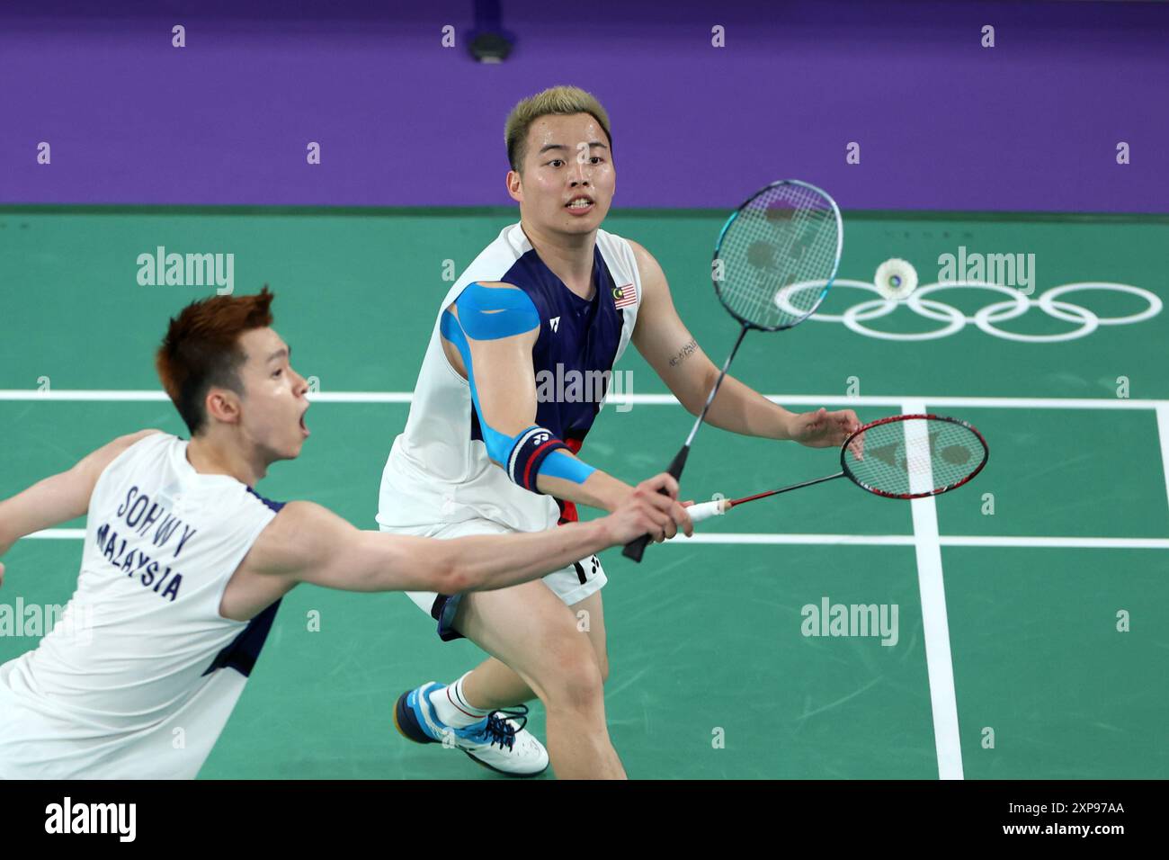 Paris, France. 4th Aug, 2024. Aaron Chia (R)/Wooi Yik Soh of Malaysia compete during the ...