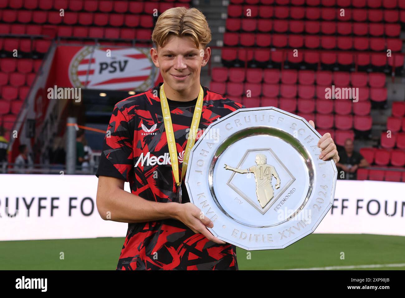 EINDHOVEN, NETHERLANDS - AUGUST 4: Jan Plug of Feyenoord celebrate with ...