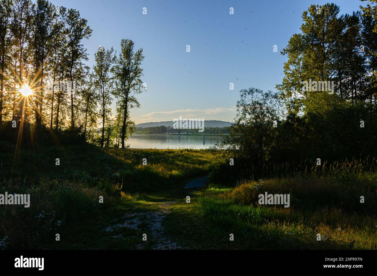 Beautiful scenery mission british columbia hi-res stock photography and ...