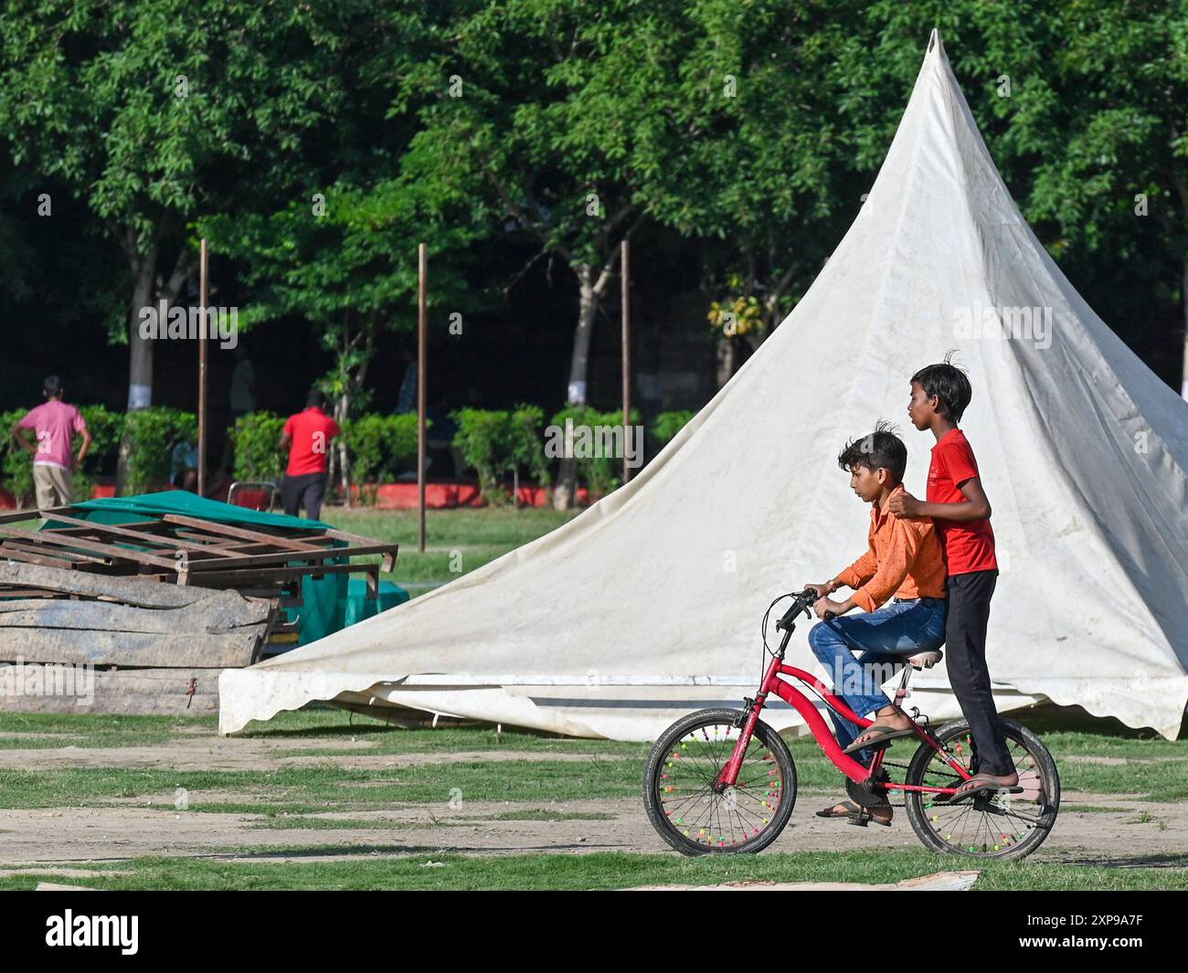 Mumbai, India. 04th Aug, 2024. NOIDA, INDIA - AUGUST 4: Kids riding ...