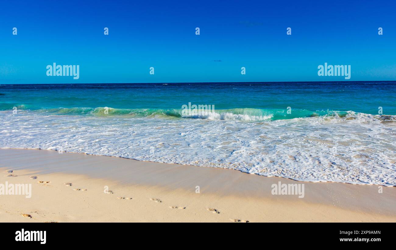 Horseshoe Bay Beach and Deep Bay Beach in Hamilton, Bermuda Stock Photo ...