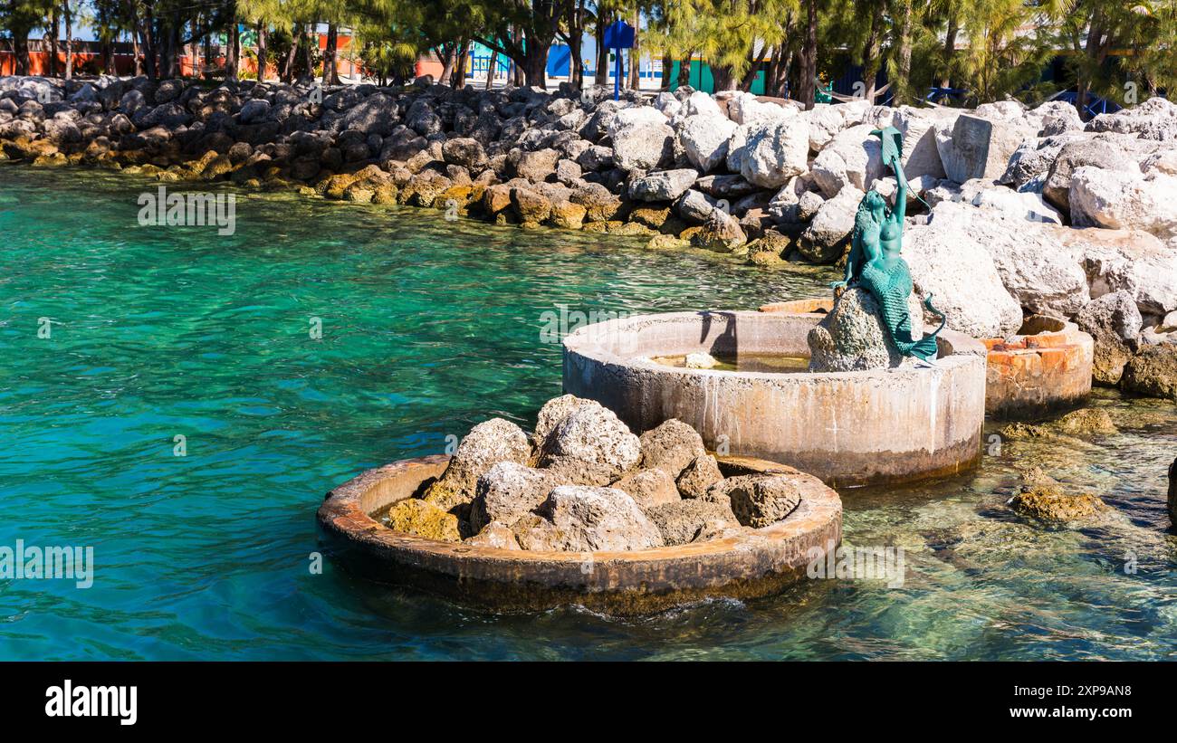 Bahamas Coco Cay Caribbean Island - Luxury beach oasis Stock Photo - Alamy