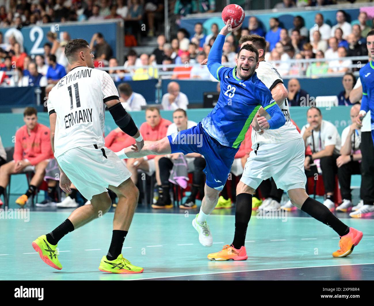 Paris, France. 4th Aug, 2024. Miha Zarabec (C) of Slovenia competes ...