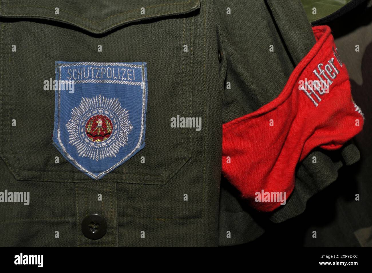 Deutsche polizei uniform hi-res stock photography and images - Alamy