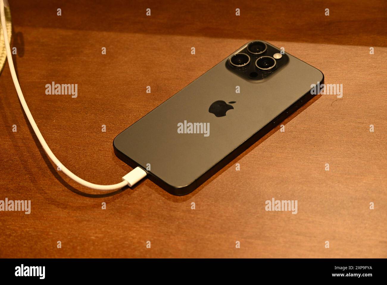 Charging station management hi-res stock photography and images - Alamy