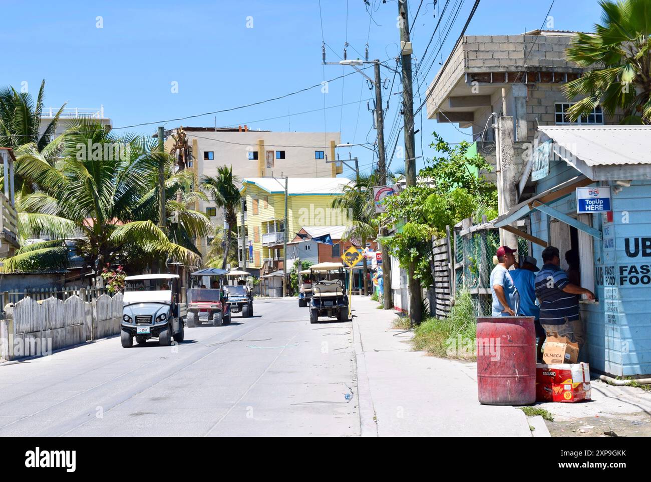 Pescador Drive, the street leading to the Boca del Rio bridge in San ...