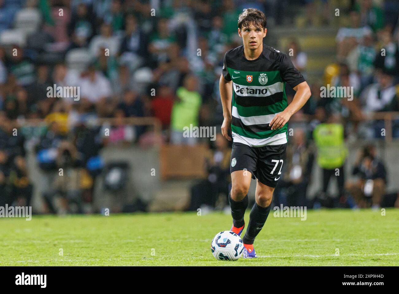 Eduardo Quaresma during Supertaca Candido de Oliveira 2024 game between ...