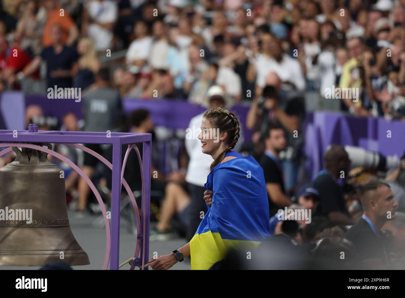 Paris 2024 olympic bell hi-res stock photography and images - Alamy