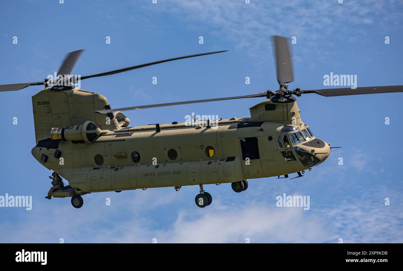 A U.S. Army CH-47 Chinook Helicopter, assigned to Bravo Company, 2nd ...