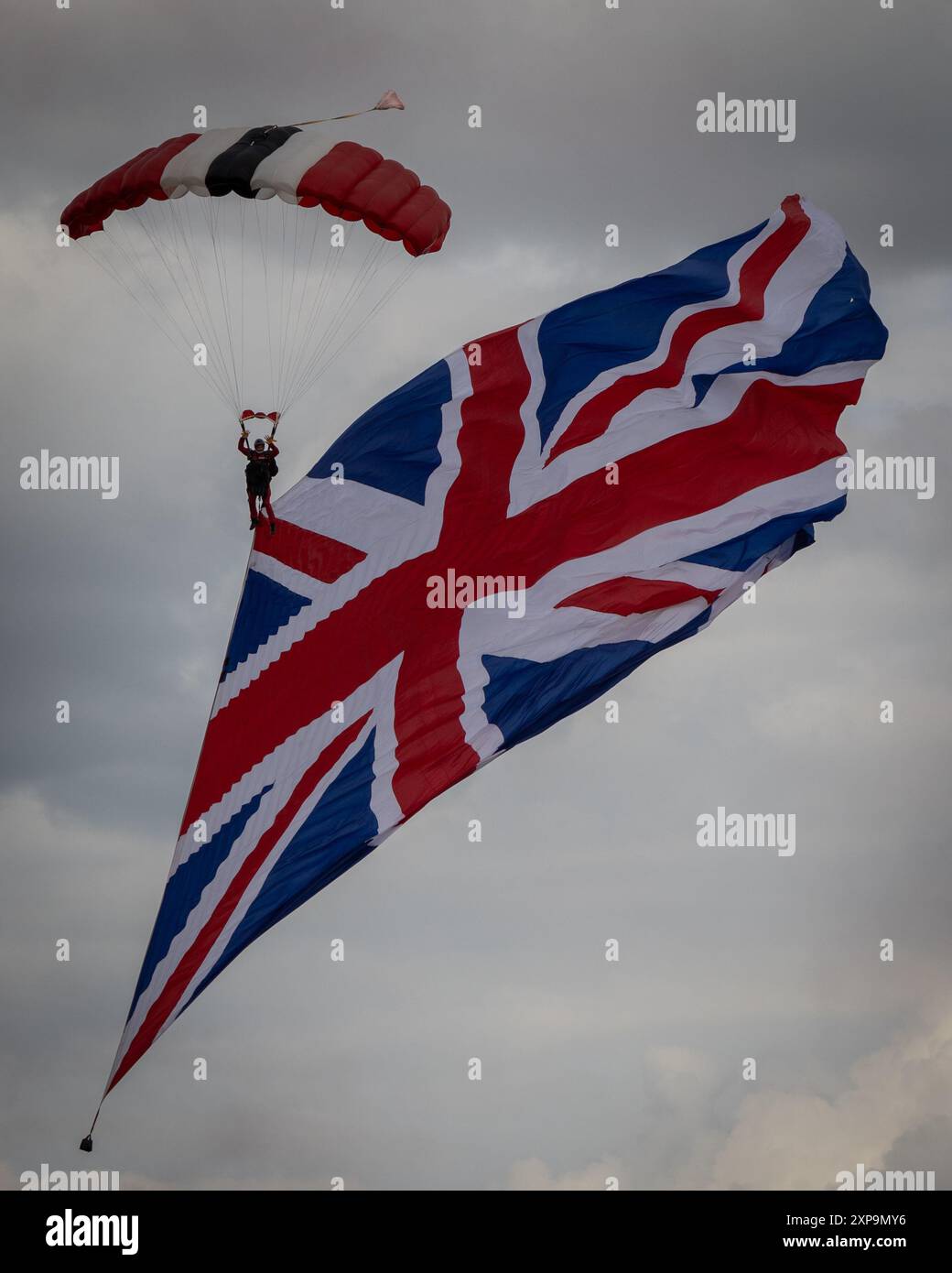 Farnborough international airshow 2024 hi-res stock photography and ...