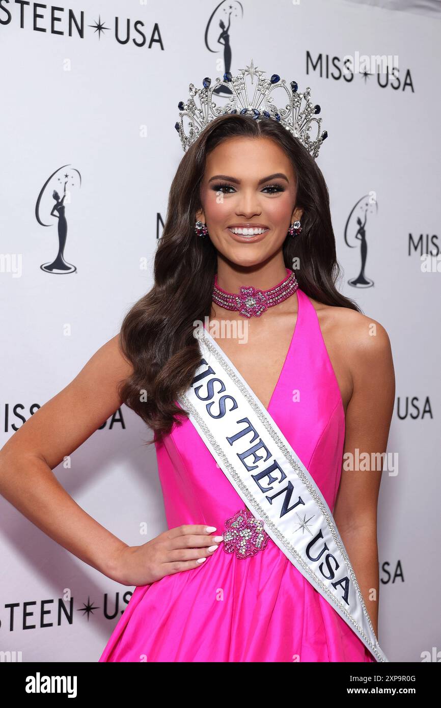 Carver miss teen hi-res stock photography and images - Alamy