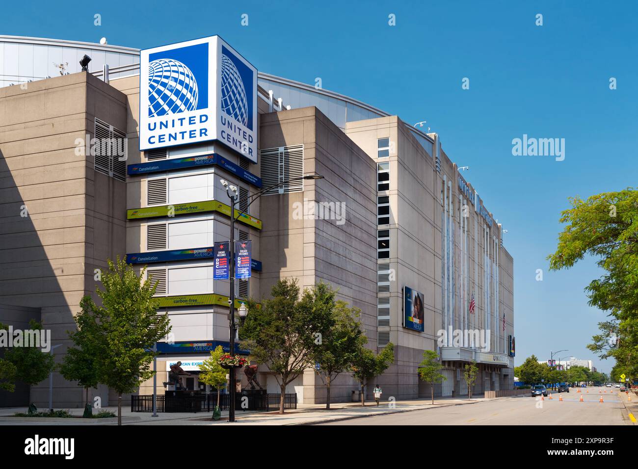 Democratic convention delegates hi-res stock photography and images - Alamy