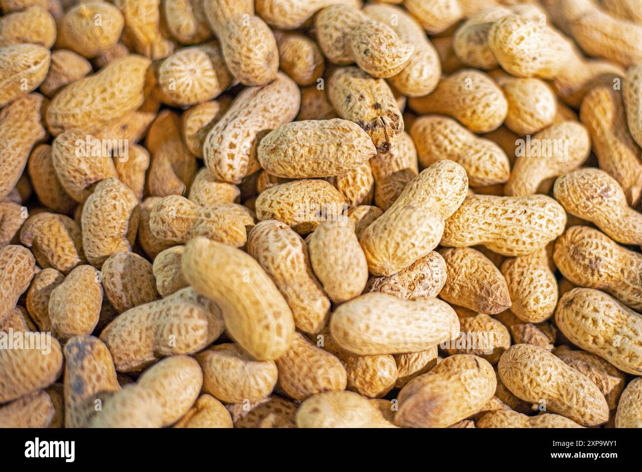Peeled ripe peanuts hi-res stock photography and images - Alamy