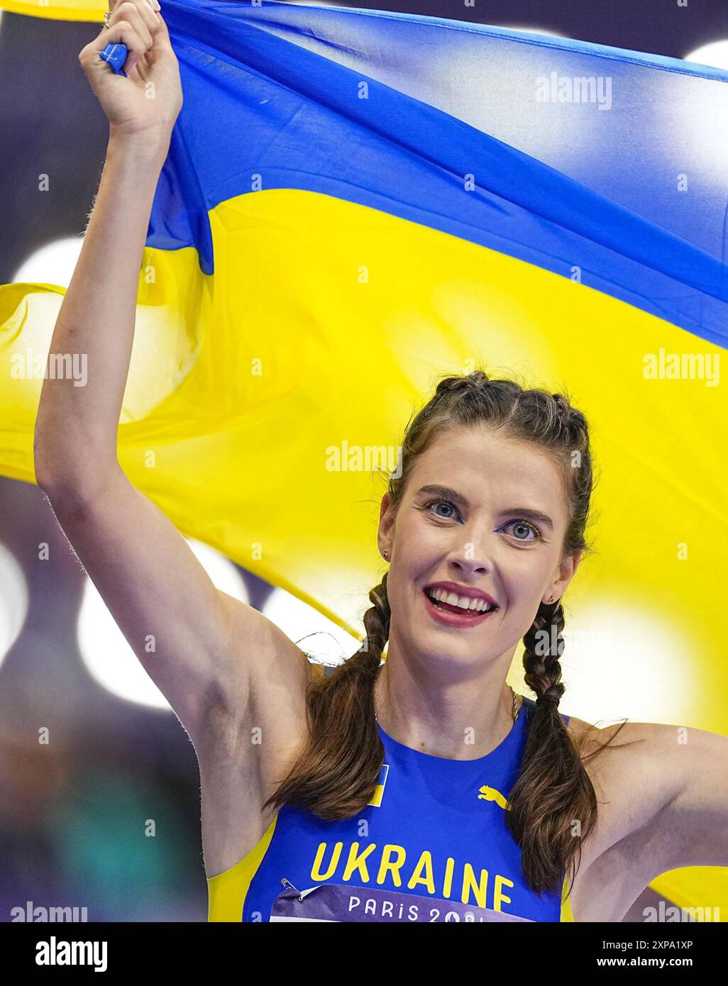 Yaroslava Mahuchikh of Ukraine celebrates after winning gold in the ...