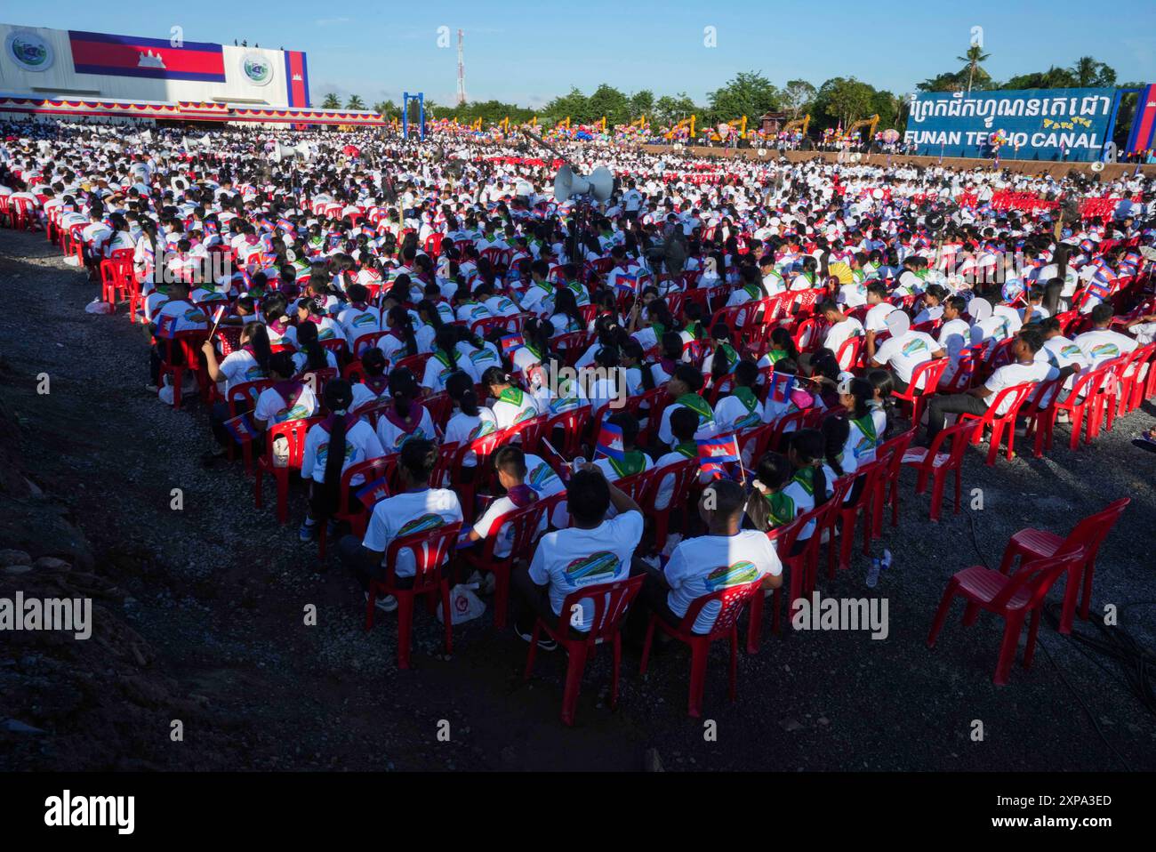 Cambodian civil servants attend a groundbreaking ceremony of China ...