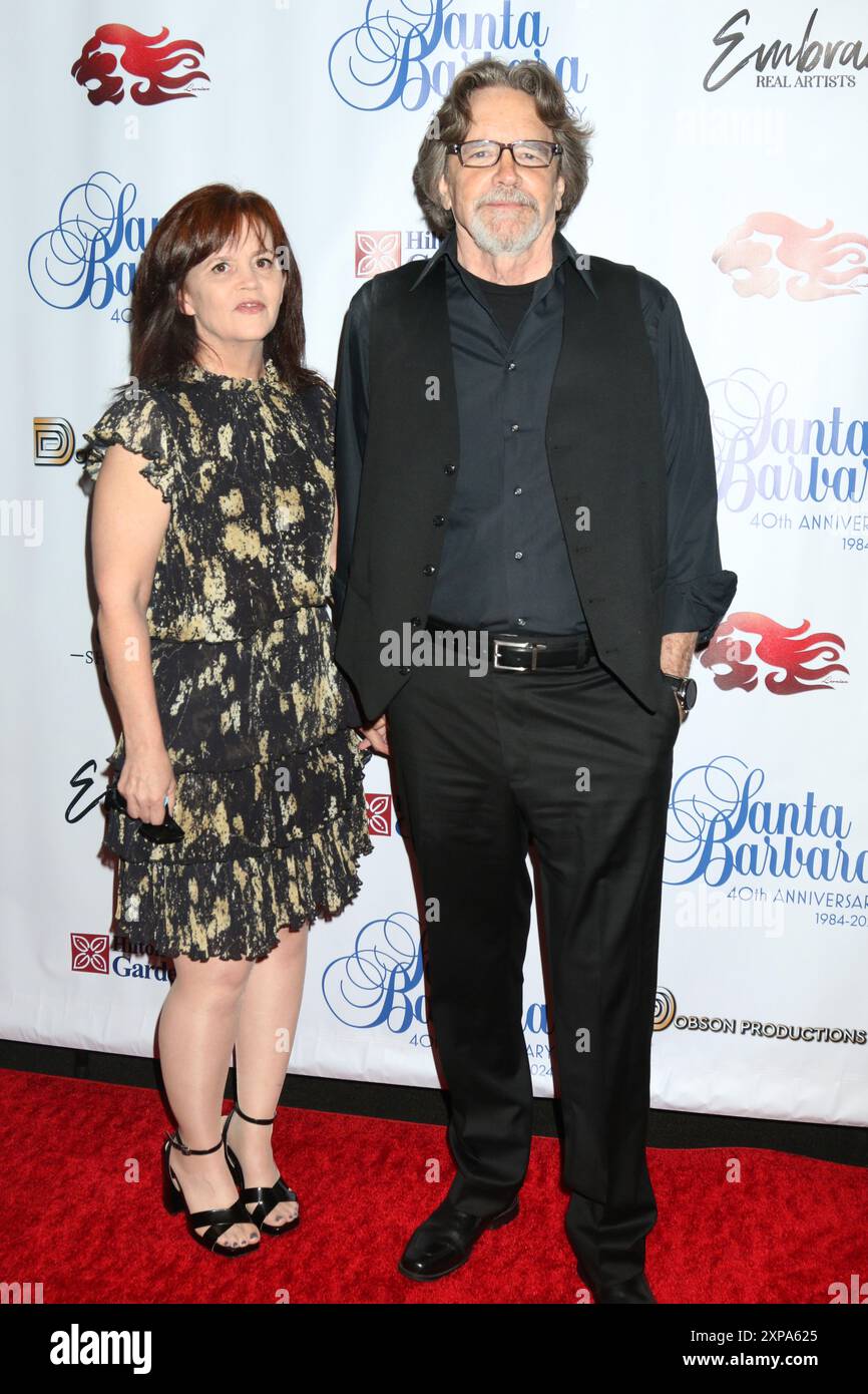LOS ANGELES - AUG 2: Chrystal Ayers, Lane Davies at the "Santa Barbara ...