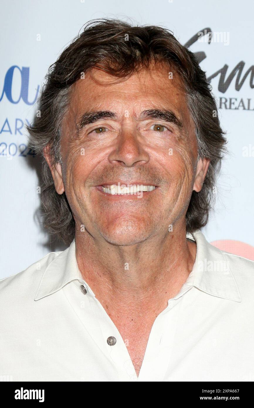 LOS ANGELES - AUG 2: Frank Runyeon at the "Santa Barbara" 40th ...