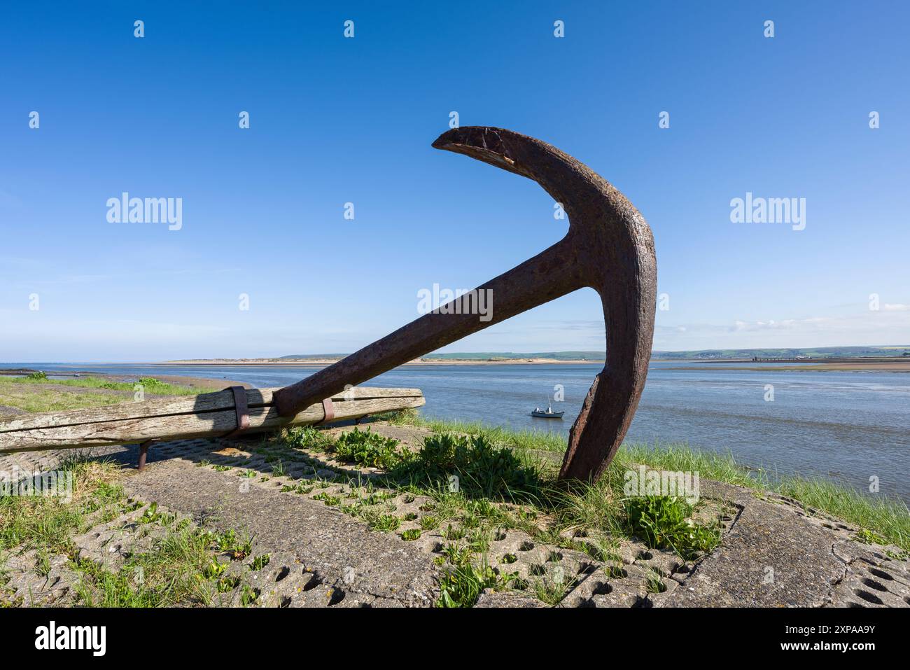 The anchor on the breakwater at Appledore Quay in the Torridge Estuary ...