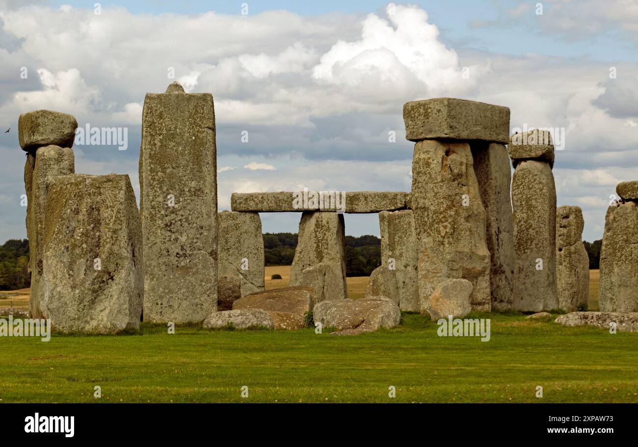 Close-up view of a section of Stonehenge, a prehistoric megalithic ...
