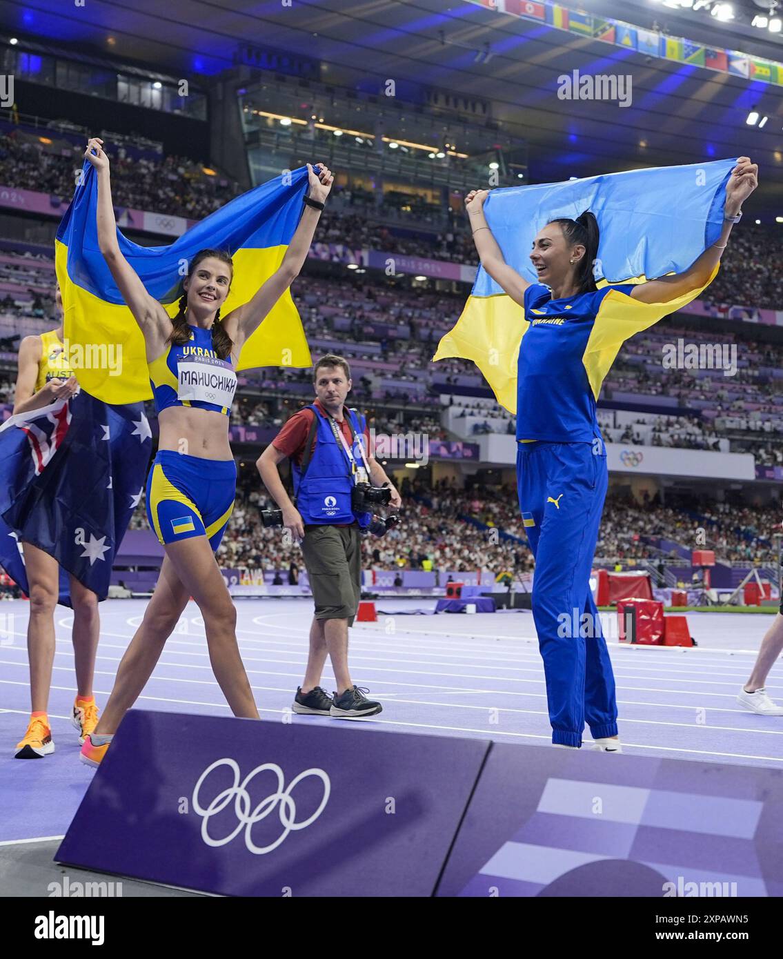 Yaroslava Mahuchikh (L) of Ukraine celebrates after winning gold in the ...