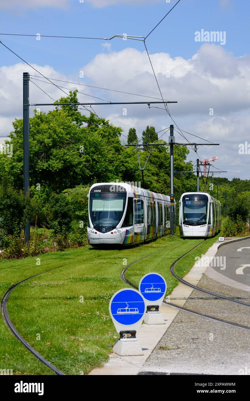 Frankreich, Angers, Straßenbahn Linie C // France, Angers, Tramway Line ...