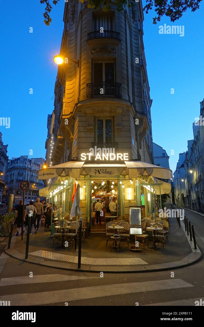 Paris, Cafe St-Andre // Paris, Cafe St-Andre Stock Photo - Alamy
