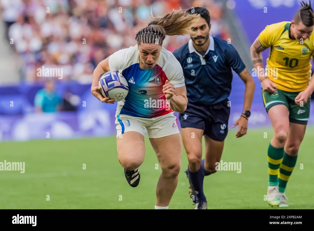 Paris, Ile de France, France. 28th July, 2024. France forward Chloe ...