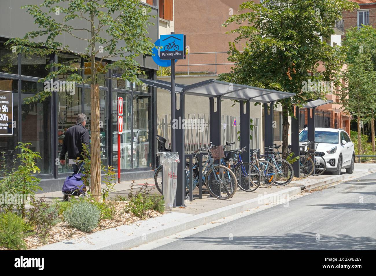 Paris, Les Lilas, Straßengestaltung // Paris, Les Lilas, Public Space ...