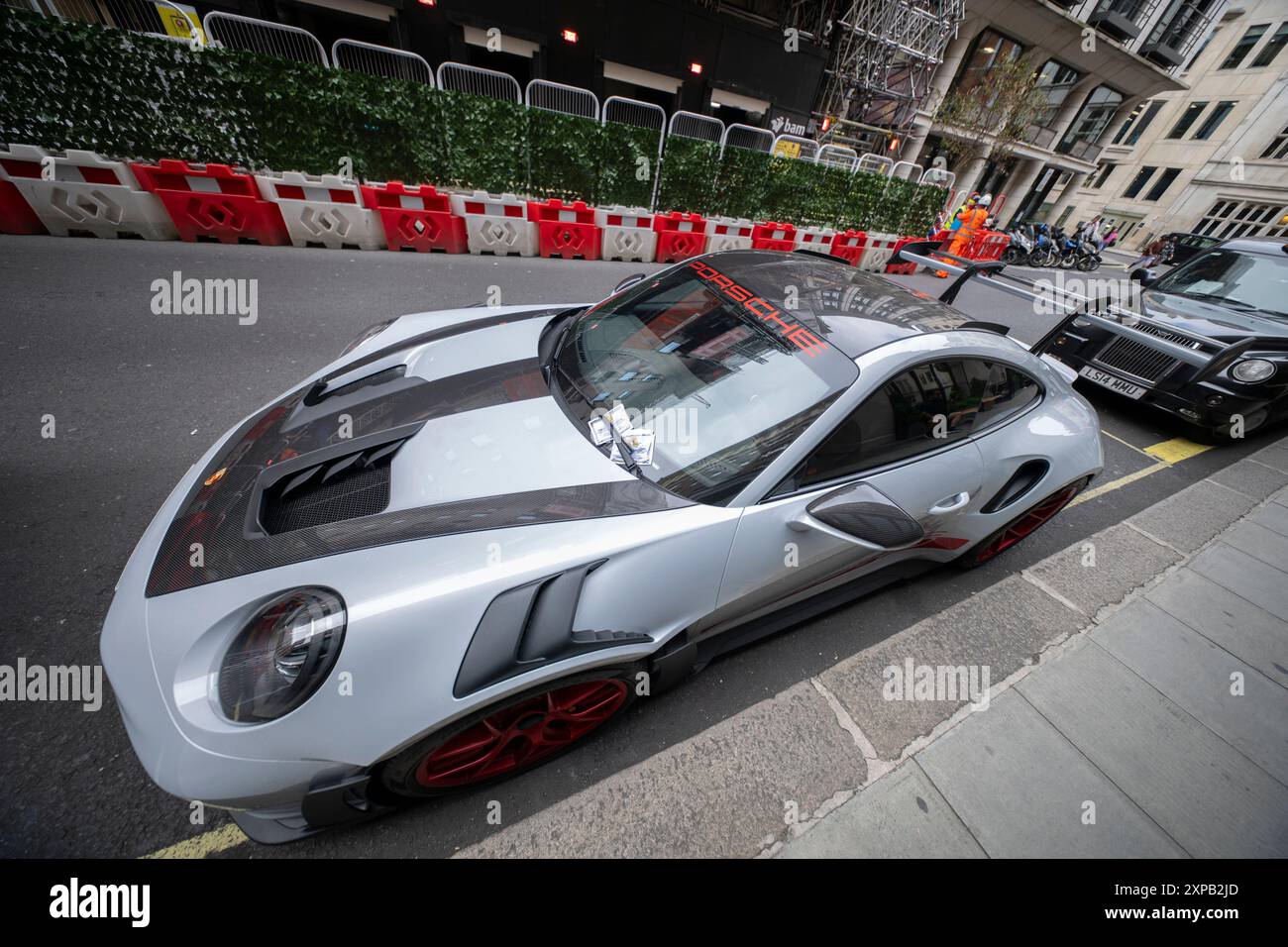 Stratton Street, Mayfair, London, UK. 5th Aug, 2024. A line of six ...
