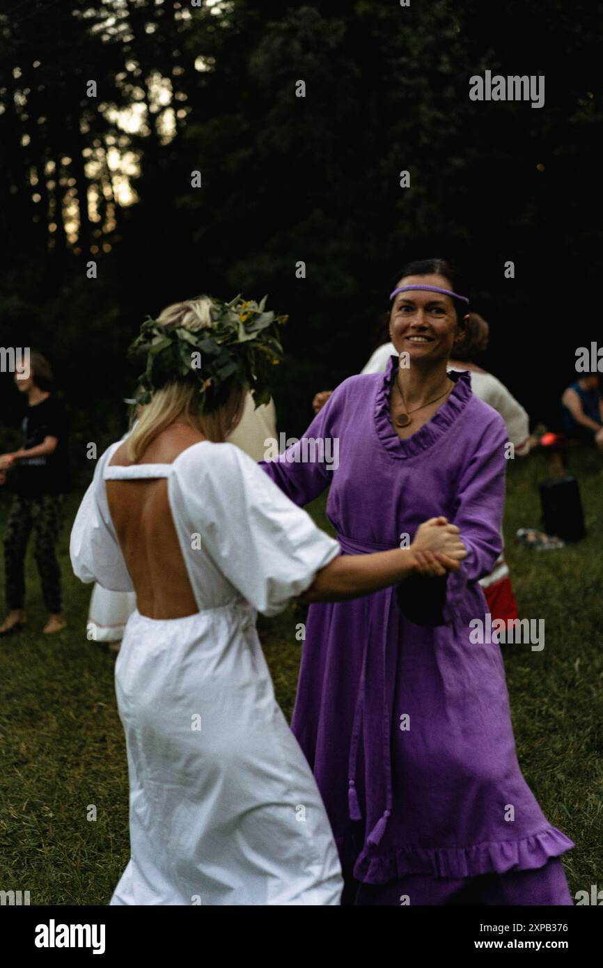 The unity dance hi-res stock photography and images - Alamy