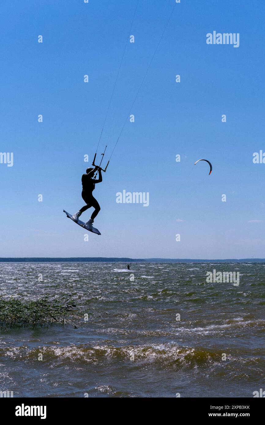 Kitesurf tricks hi-res stock photography and images - Alamy