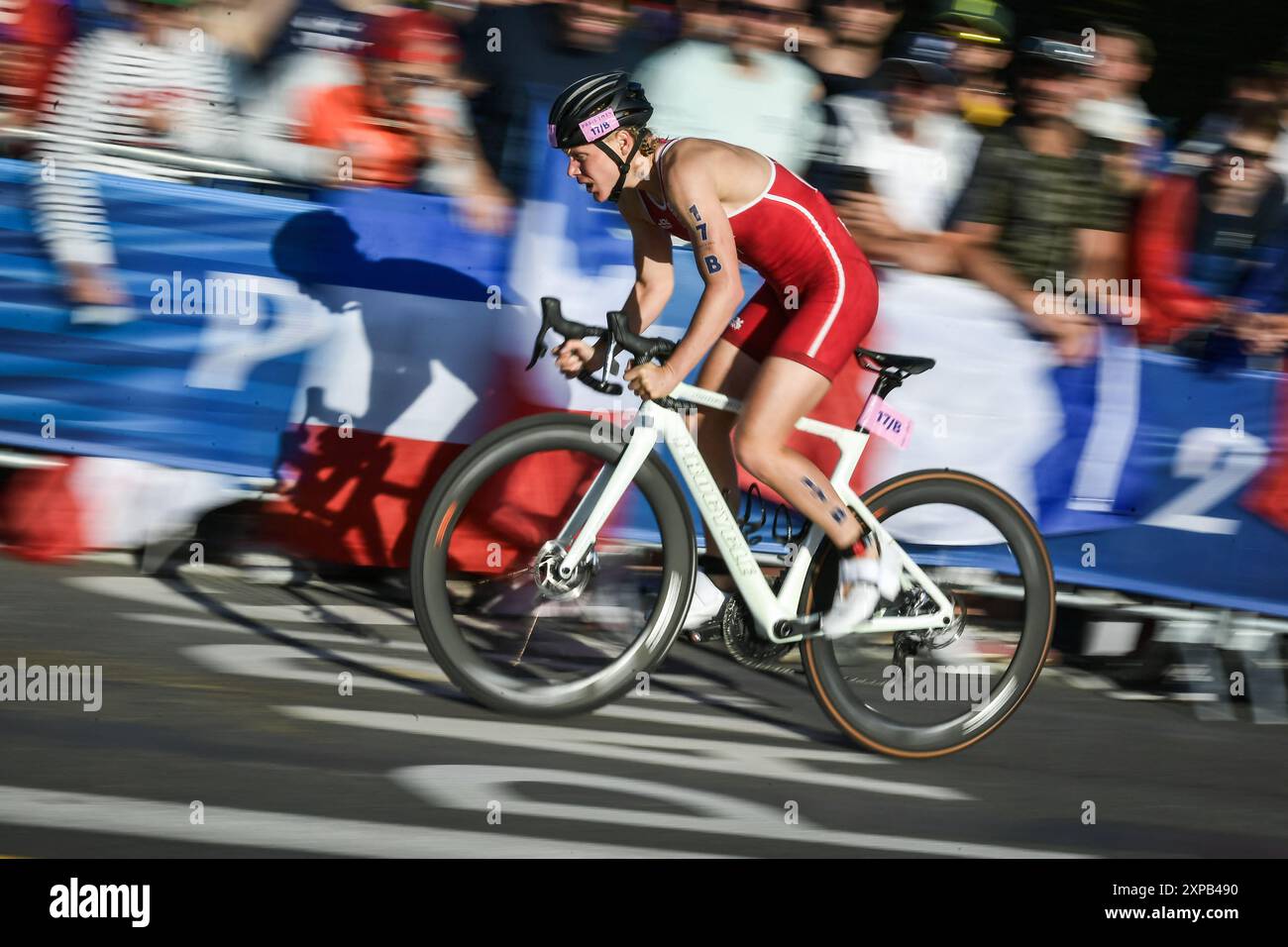 Paris, France. 05th Aug, 2024. Julia Hauser competes in the Triathlon ...