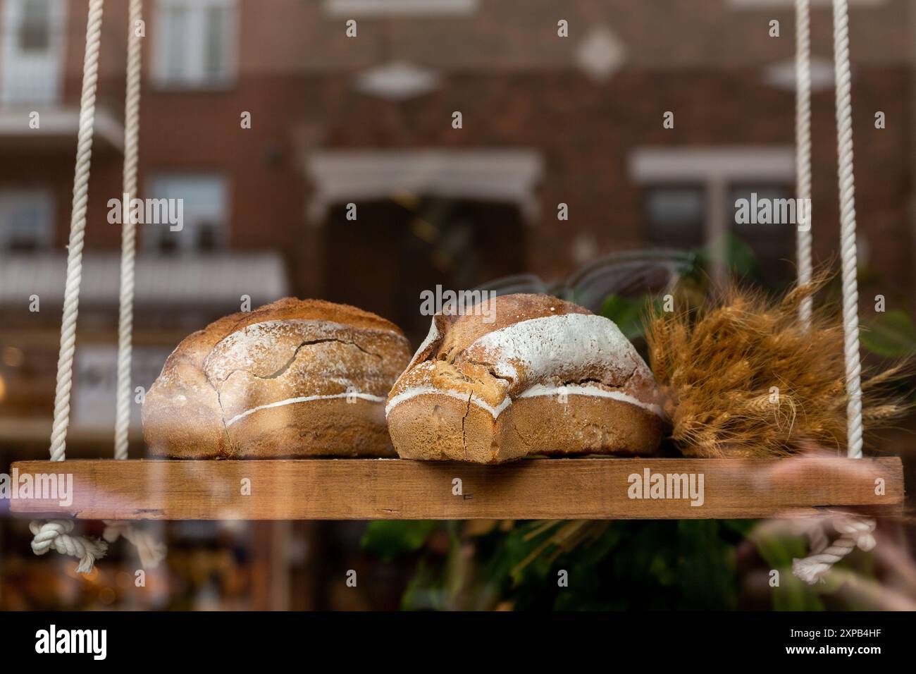 Artisan bread display hi-res stock photography and images - Alamy