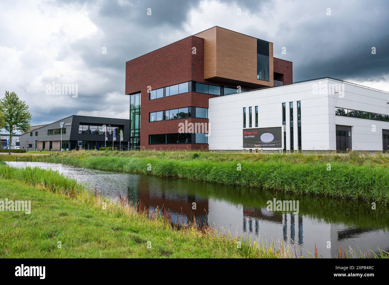 Xpert data hi-res stock photography and images - Alamy