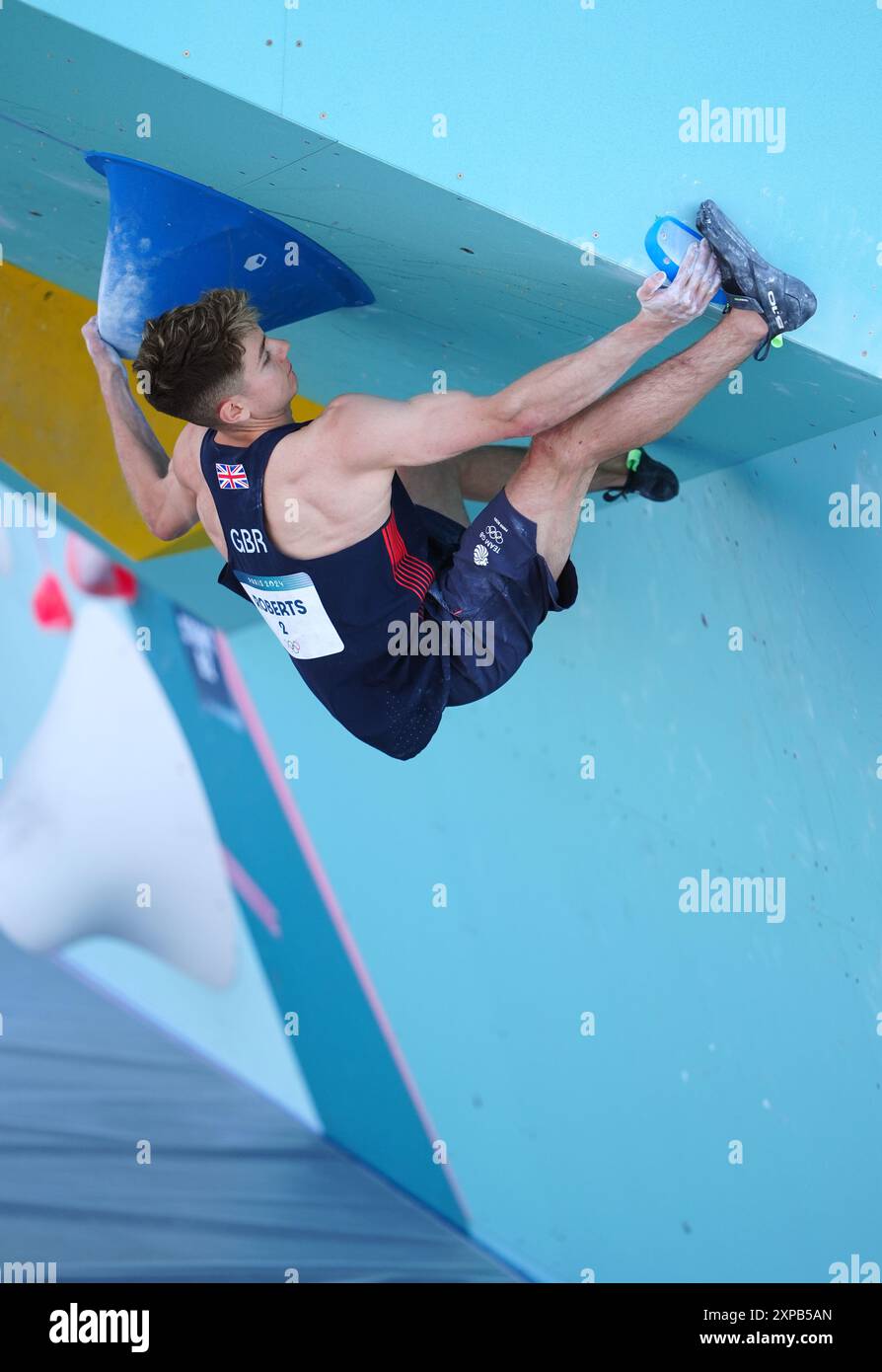 Great Britain's Toby Roberts during his Men's Boulder & Lead, Semi ...