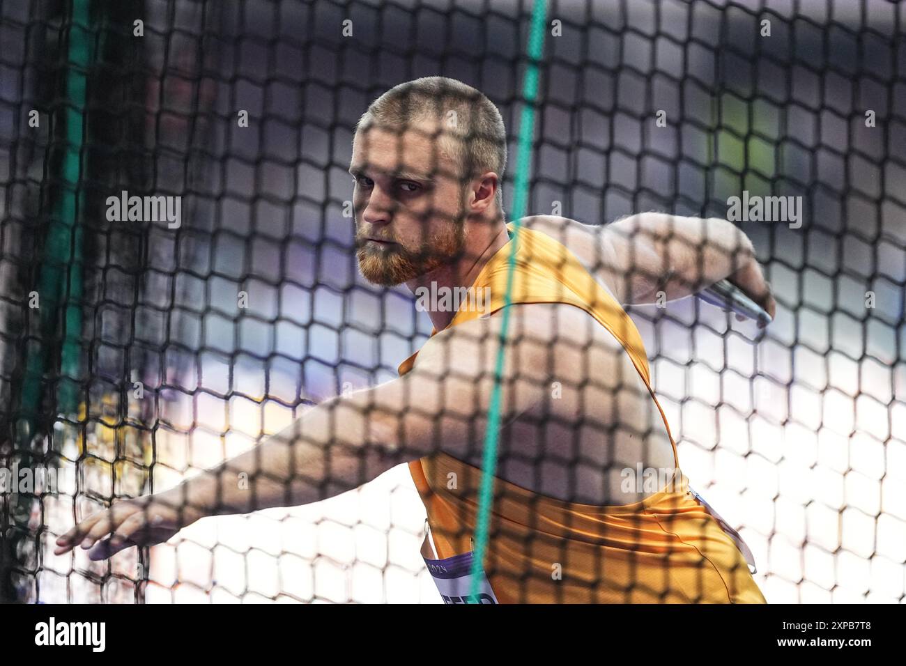 Discus throw men qualification hi-res stock photography and images - Alamy