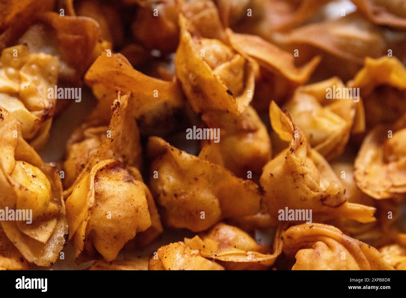 Beef wontons hi-res stock photography and images - Alamy