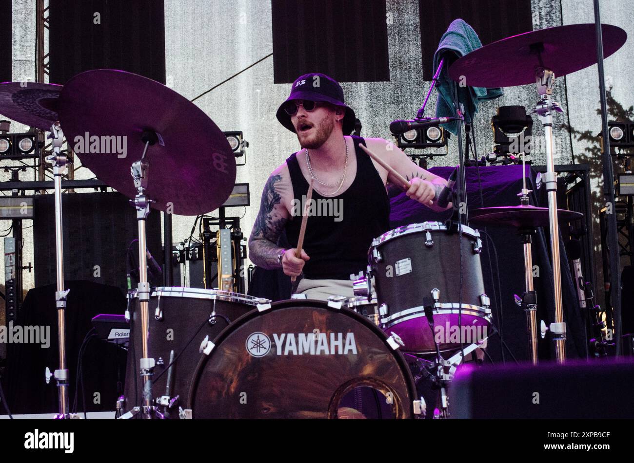 Callum Moloney of Big Special performing at Rockwave Nights in ...