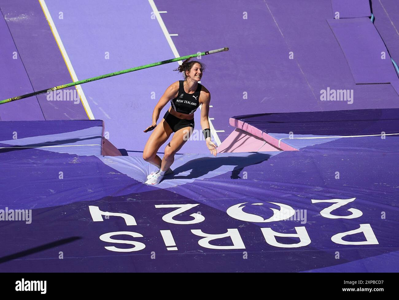 Eliza mccartney paris 2024 hi-res stock photography and images - Alamy