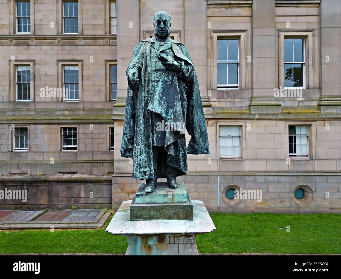 Elevated view of the statue of William Rathbone which stands in St ...
