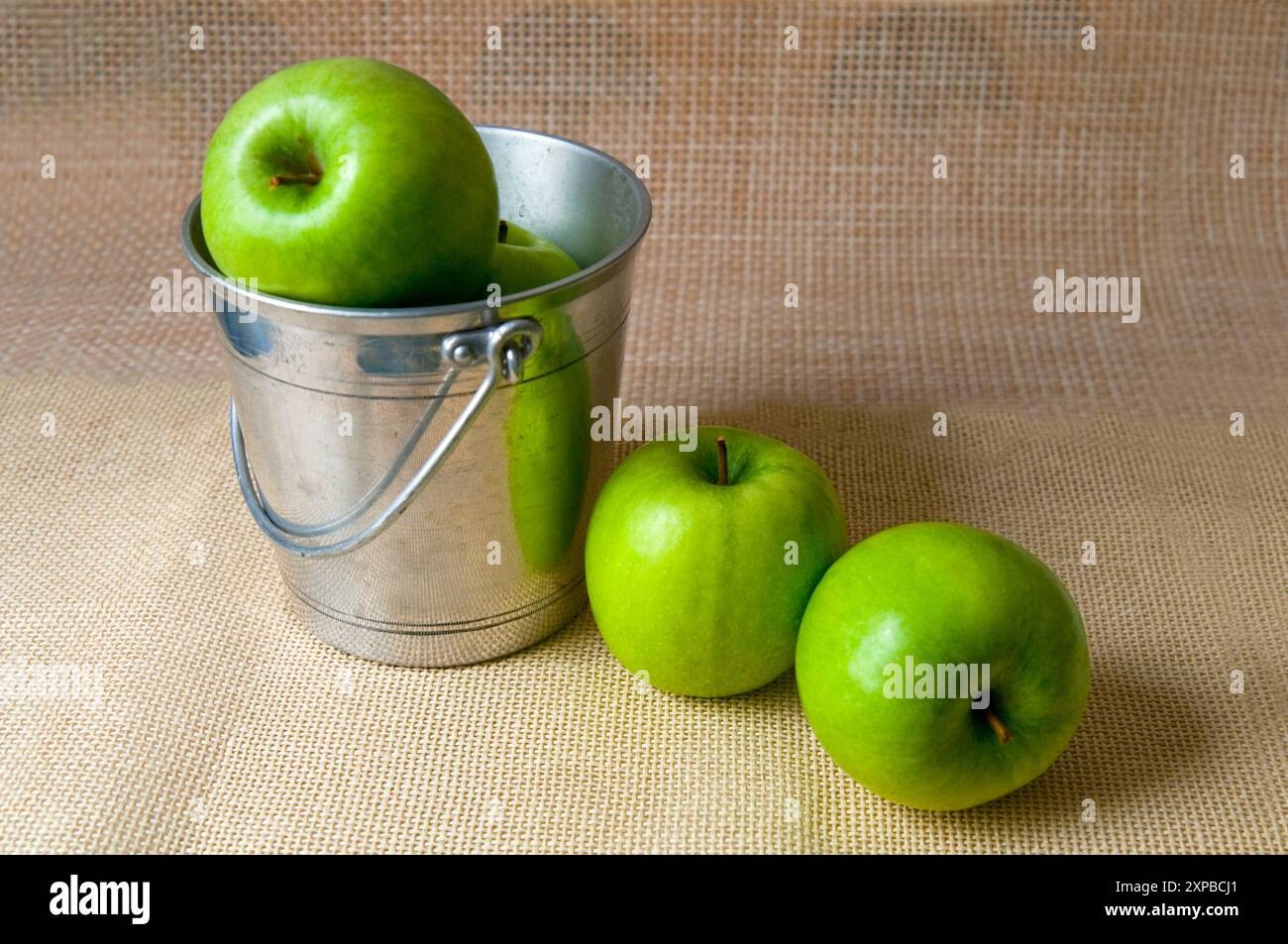 Bucket fresh green hi-res stock photography and images - Alamy