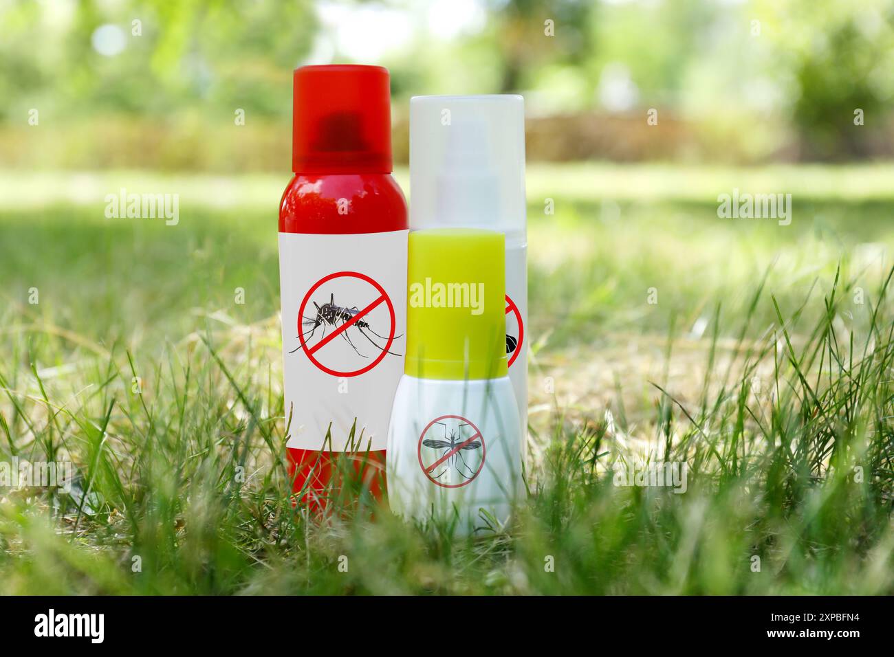 Mosquito sprays on green hi-res stock photography and images - Alamy