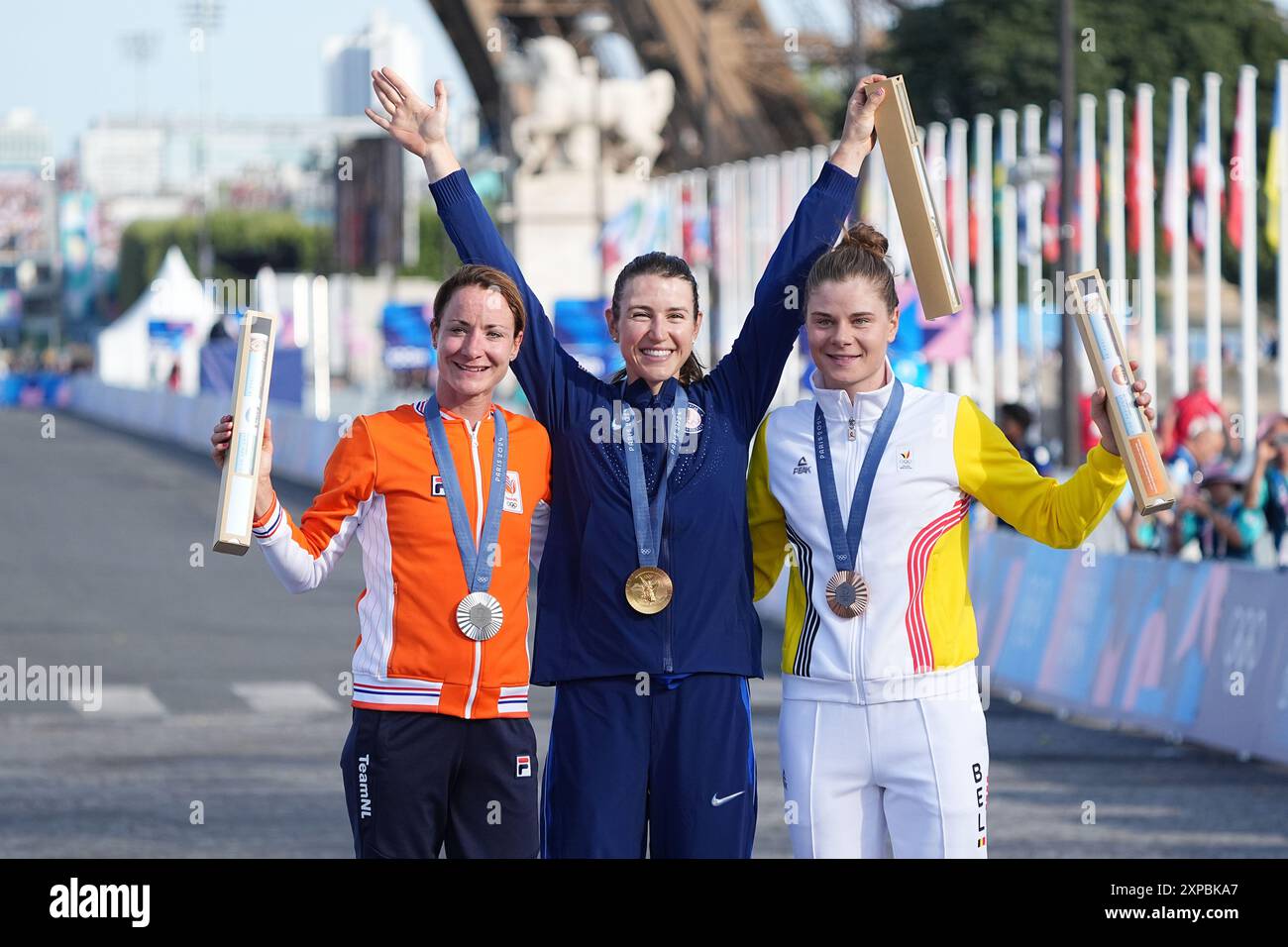 Marianne Vos of Netherlands Silver medal, Kristen Faulkner of USA Gold ...