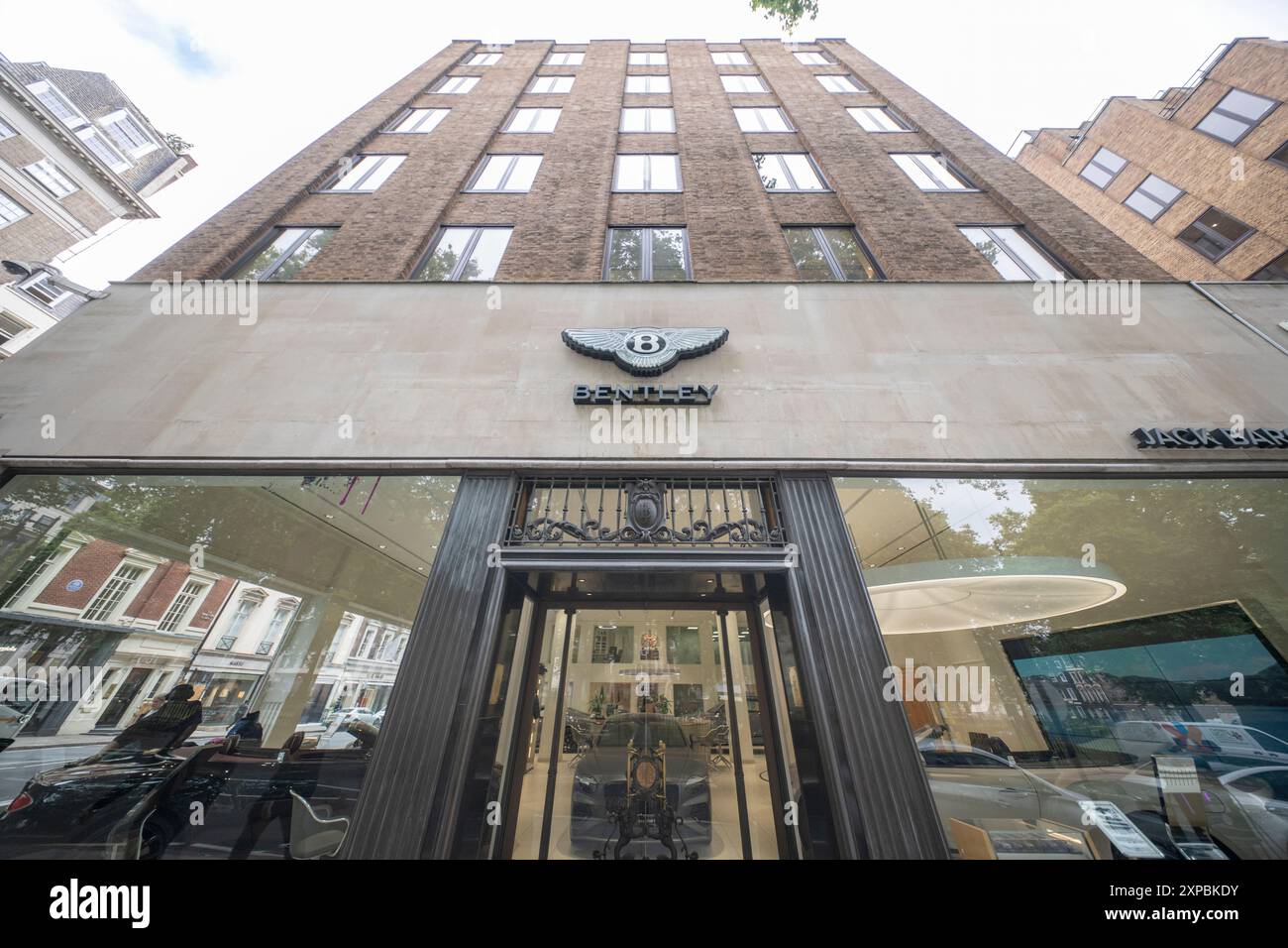 Jack Barclay Bentley showroom in Berkeley Square, Mayfair, London Stock ...